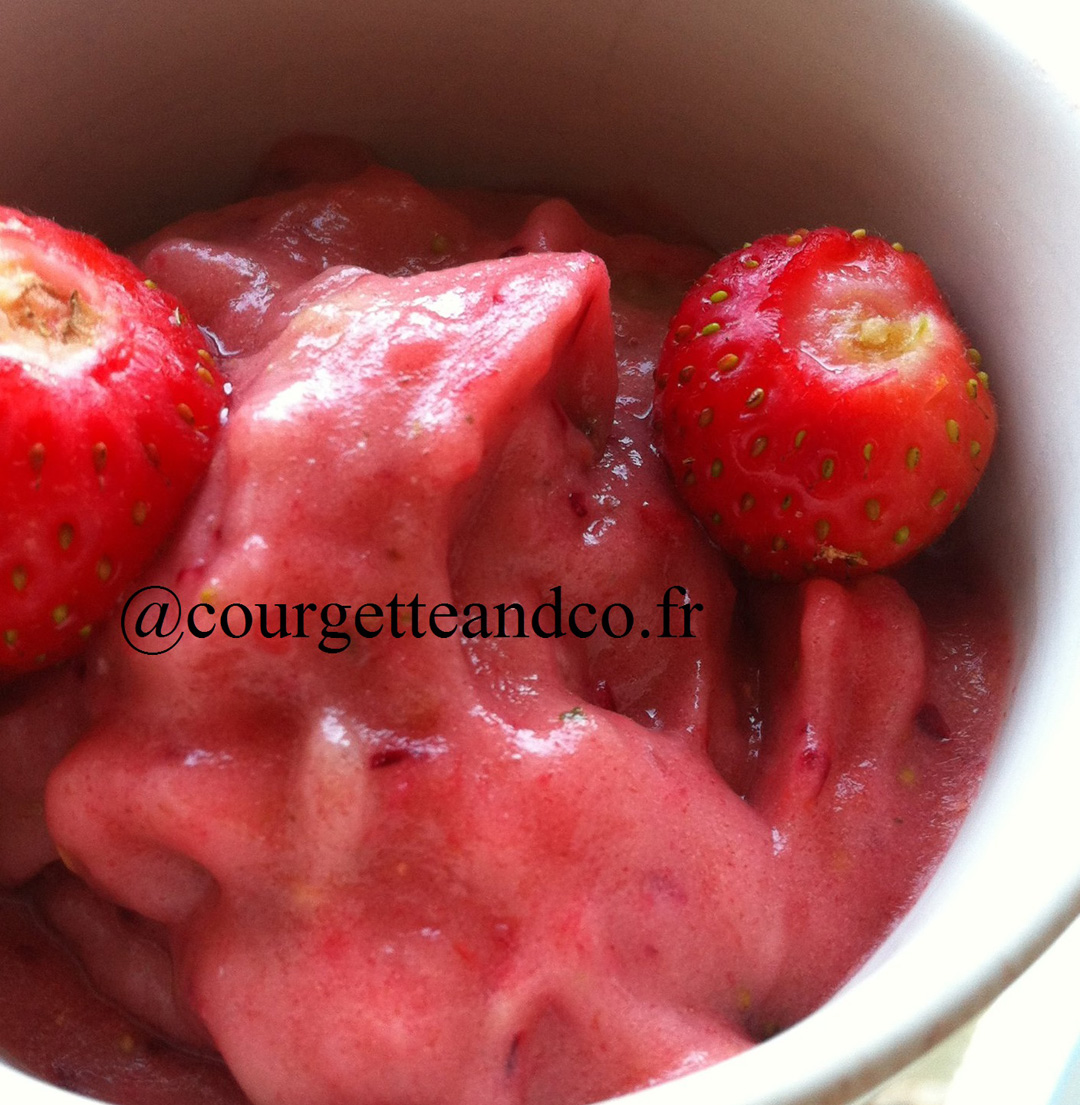 Glace aux fruits rouges minute · Courgette and Co